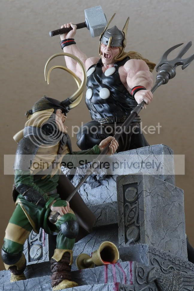 SS Thor VS Loki Diorama Pics - Statue Forum