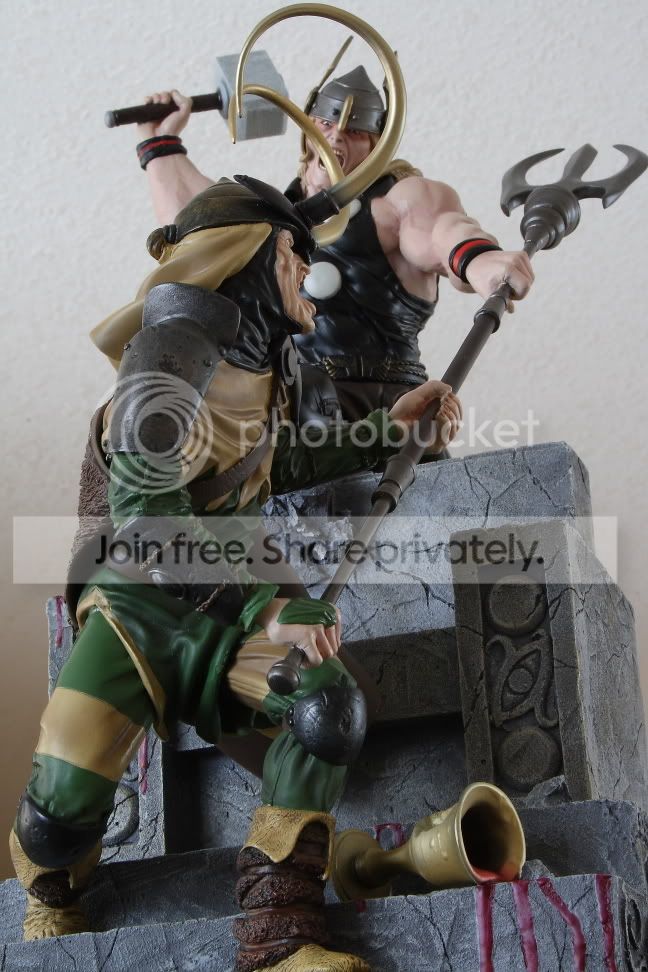 SS Thor VS Loki Diorama Pics - Statue Forum