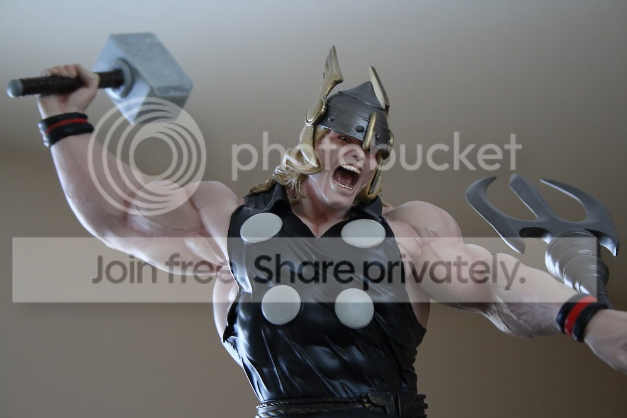 SS Thor VS Loki Diorama Pics - Statue Forum