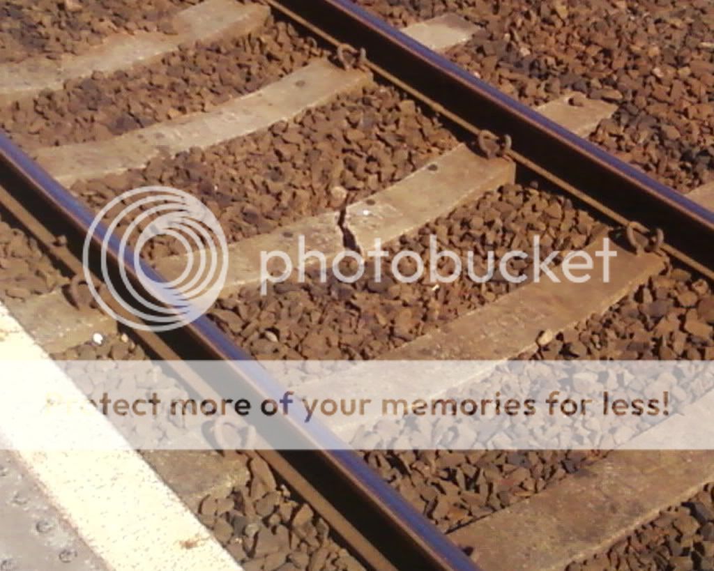 Broken Sleeper | RailUK Forums